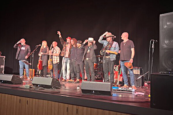 Double bill of The Johnny Max Band & The Weber Brothers delight Sioux ...